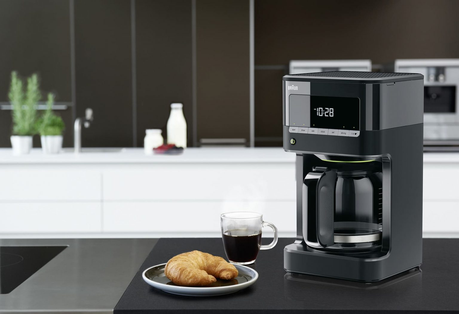 8 Best 4 Cup Coffee Makers Reviewed in Detail (Fall 2025)