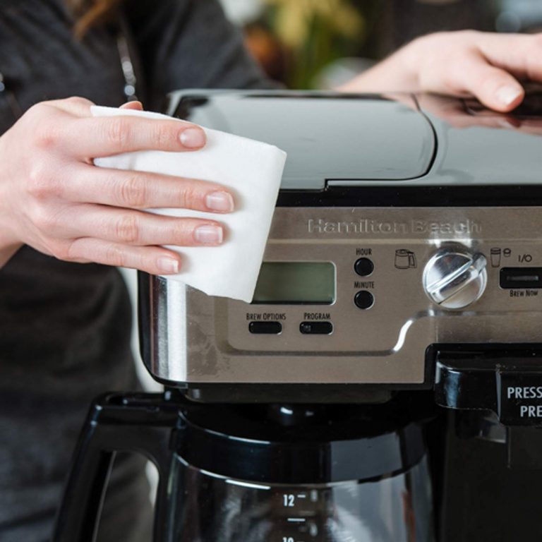 How to Use a Coffee Maker - Step-by-step Guide for Beginners