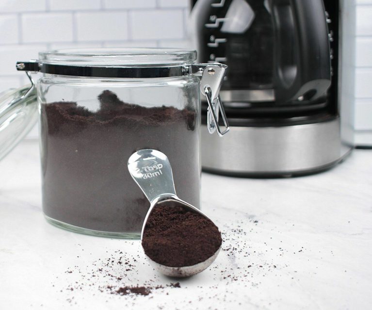 How to Measure Coffee With or Without Scales