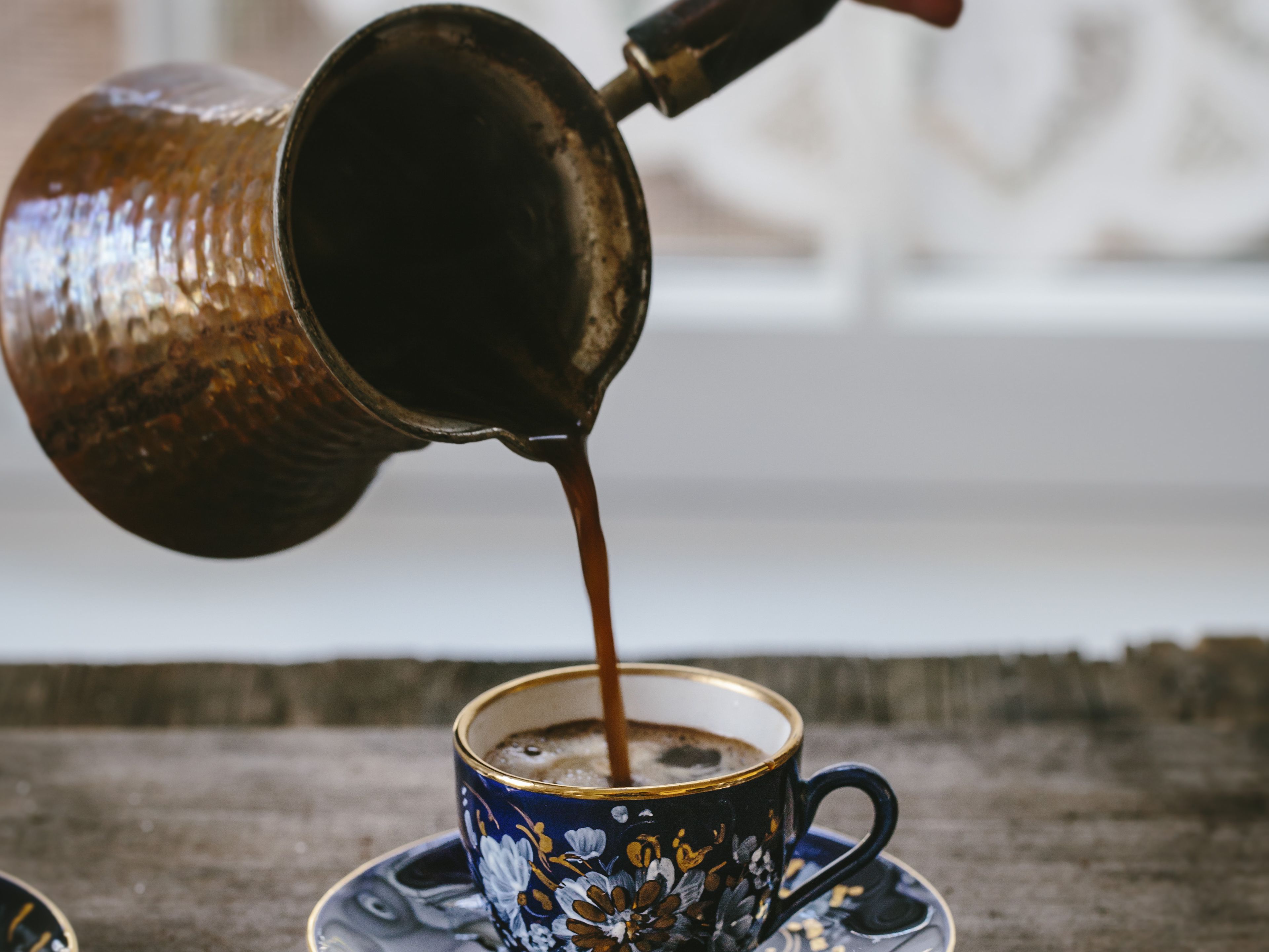 How to Make Arabic Coffee – Step-by-Step Guide and Variations